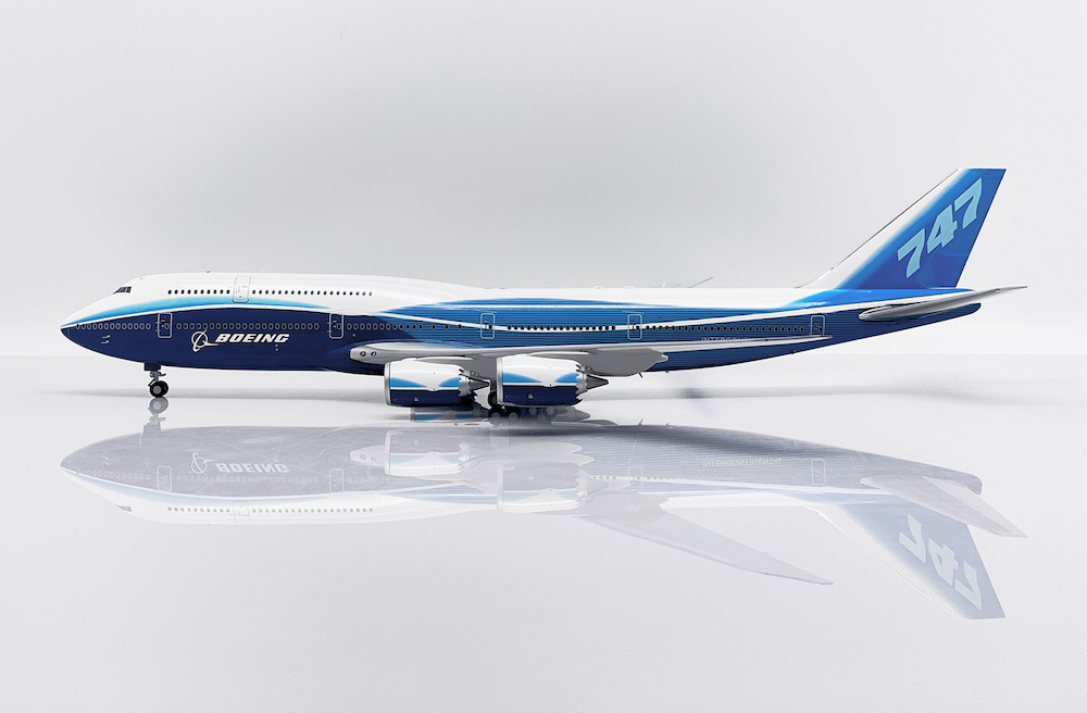 Boeing 747-8i Boeing House Color "Fantasy Blue Livery ...