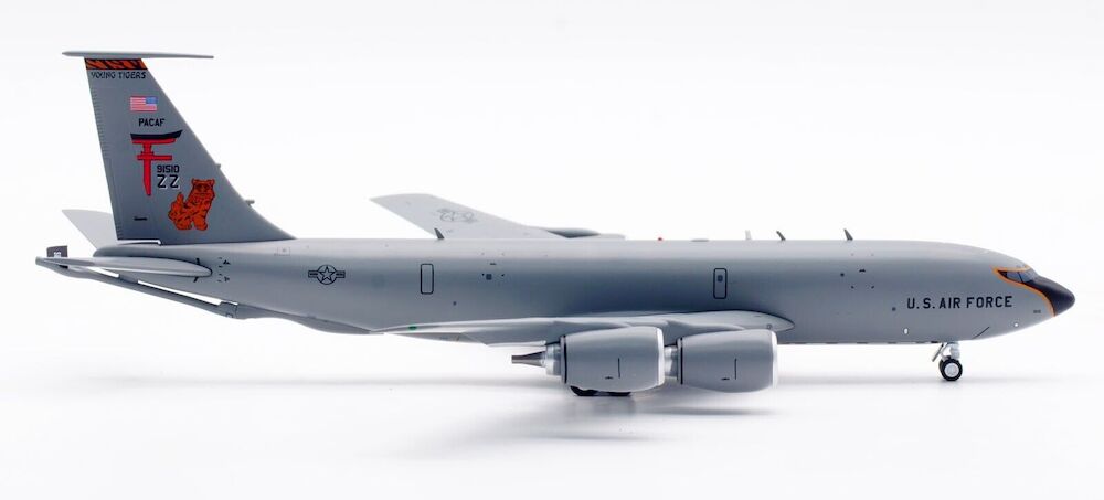 Boeing KC135 Stratotanker USAF Kadena AFB | Modelsnavigator.com