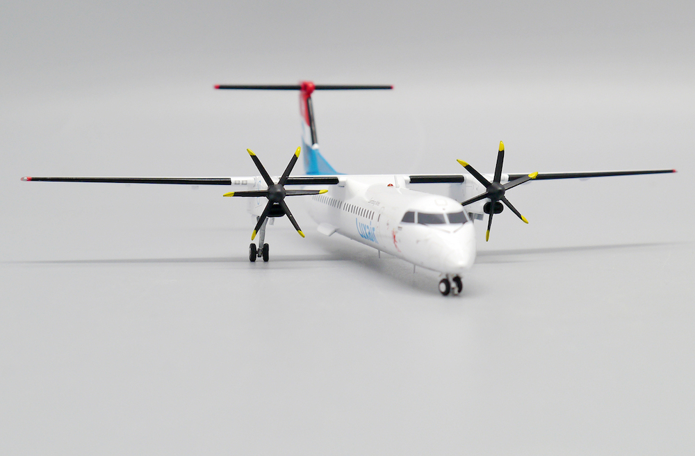 Bombardier Dash 8-Q400 Luxair | Modelsnavigator.com
