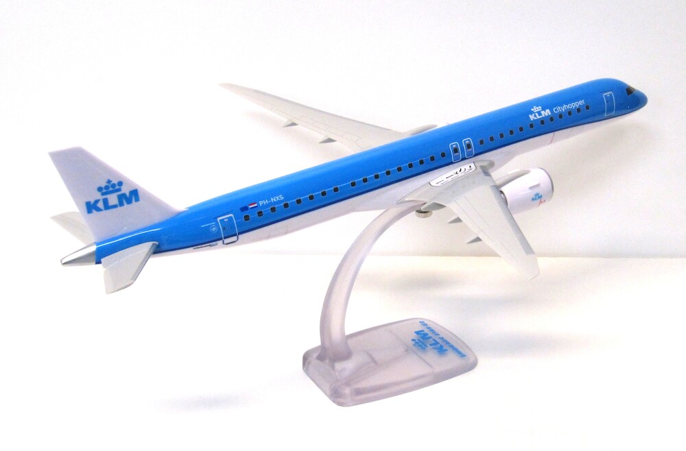 Embraer ERJ195-E2 KLM Cityhopper | Modelsnavigator.com