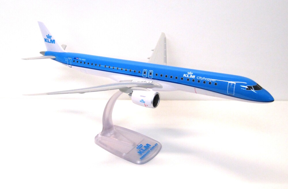 Embraer ERJ195-E2 KLM Cityhopper | Modelsnavigator.com