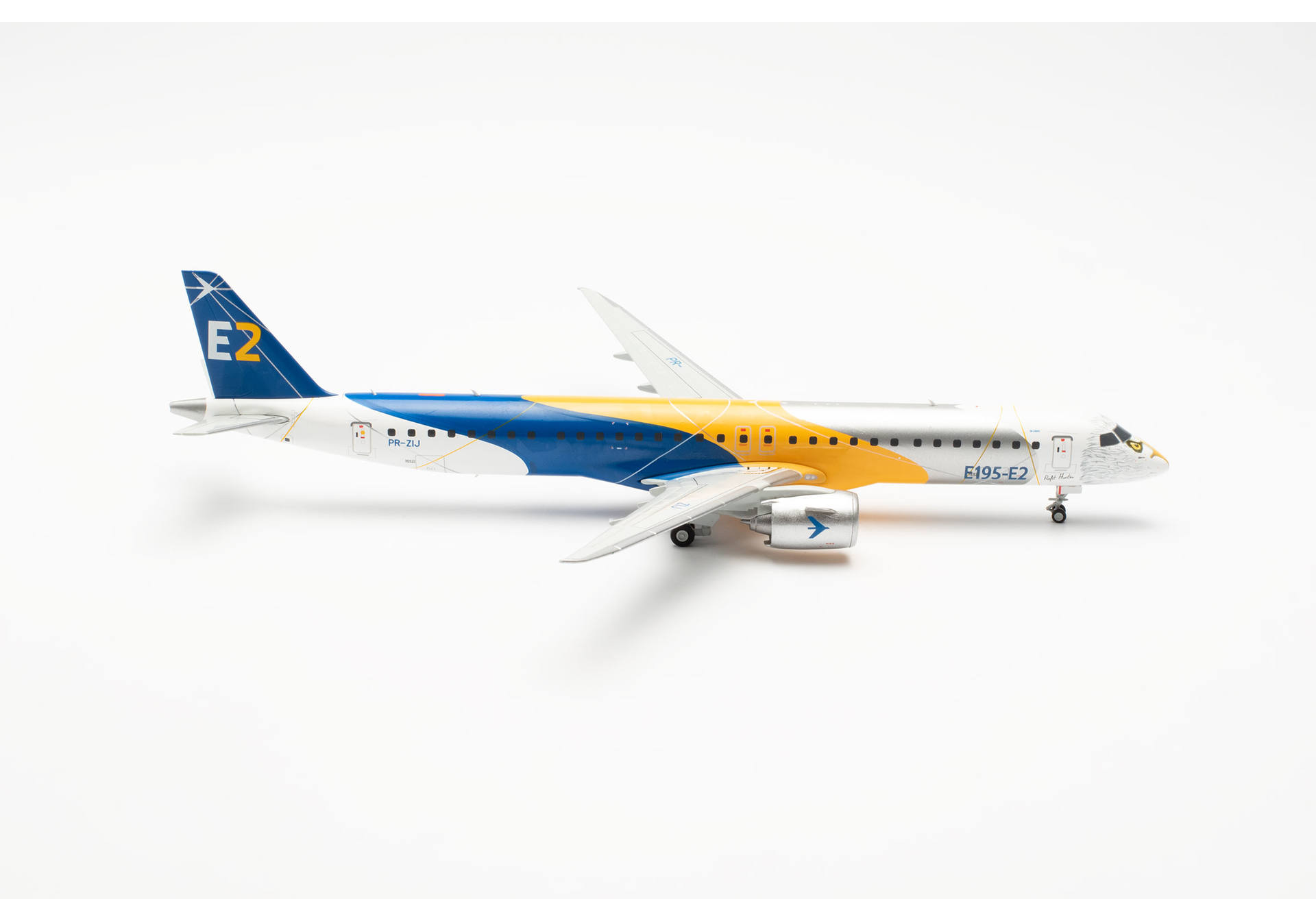 Embraer ERJ195-E2 Profit Hunter, Golden Eagle | Modelsnavigator.com