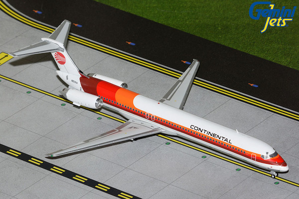 McDonnell Douglas MD81 Continental Airlines / Frontier hybrid ...