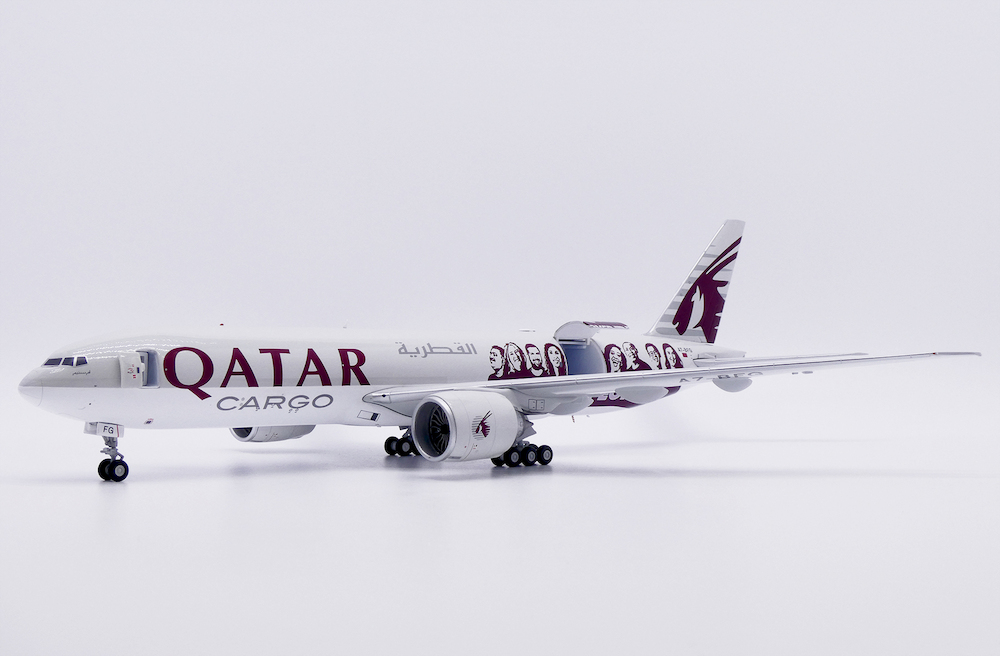 Boeing 777F Qatar Airways Cargo "Moved by People" Interactive Series ...