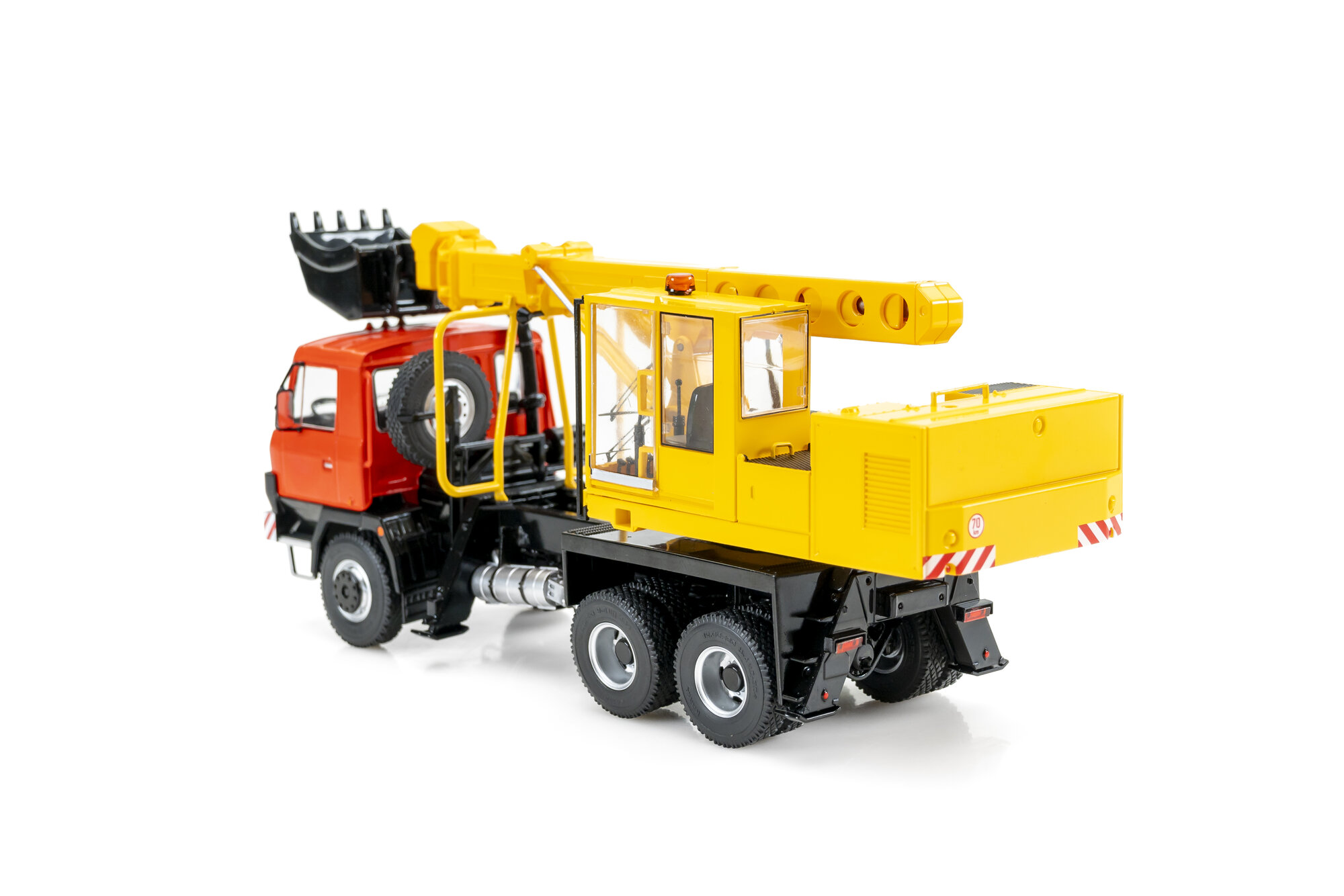 Tatra T815 UDS 114A | Modelsnavigator.com