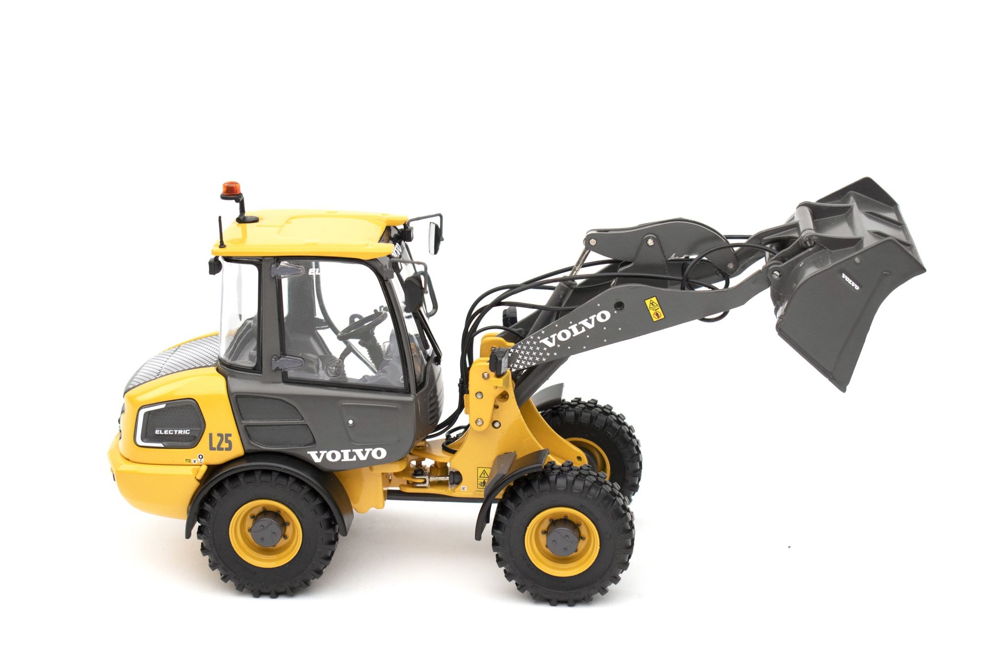 Volvo L25 Compact Wheel Loader Electric | Modelsnavigator.com