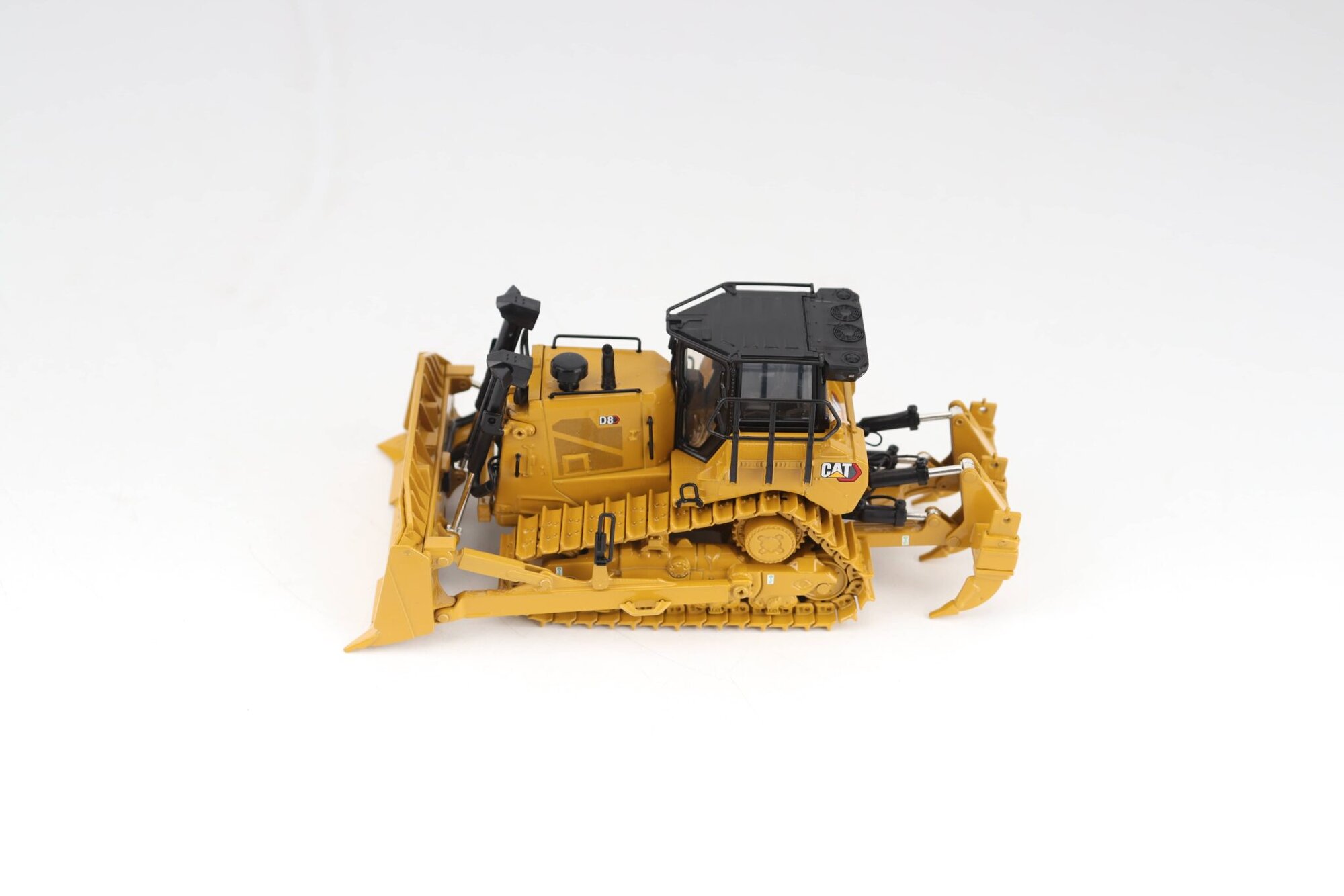CAT D8 Dozer - High Line series | Modelsnavigator.com