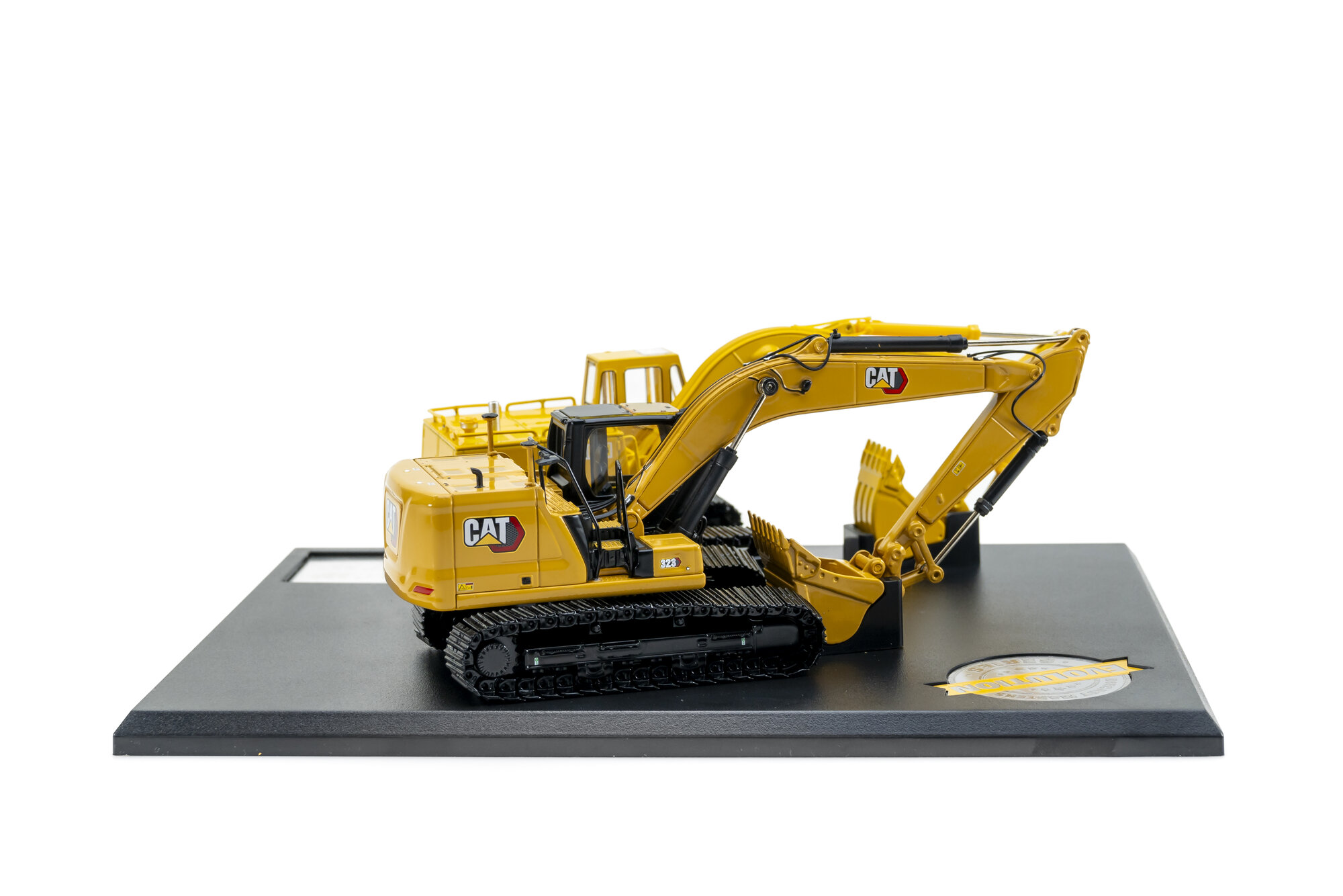 Set Cat 225 Hydraulic Excavator + Cat 323 Hydraulic Excavator ...