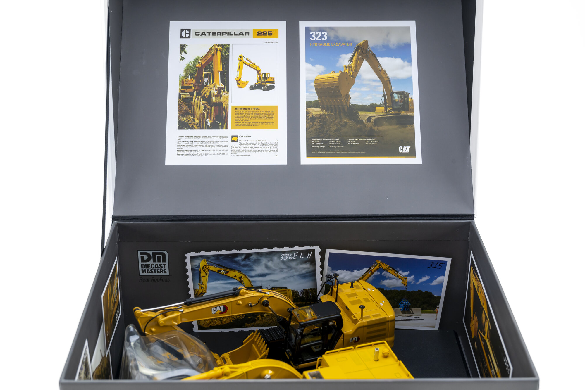 Set Cat 225 Hydraulic Excavator + Cat 323 Hydraulic Excavator ...