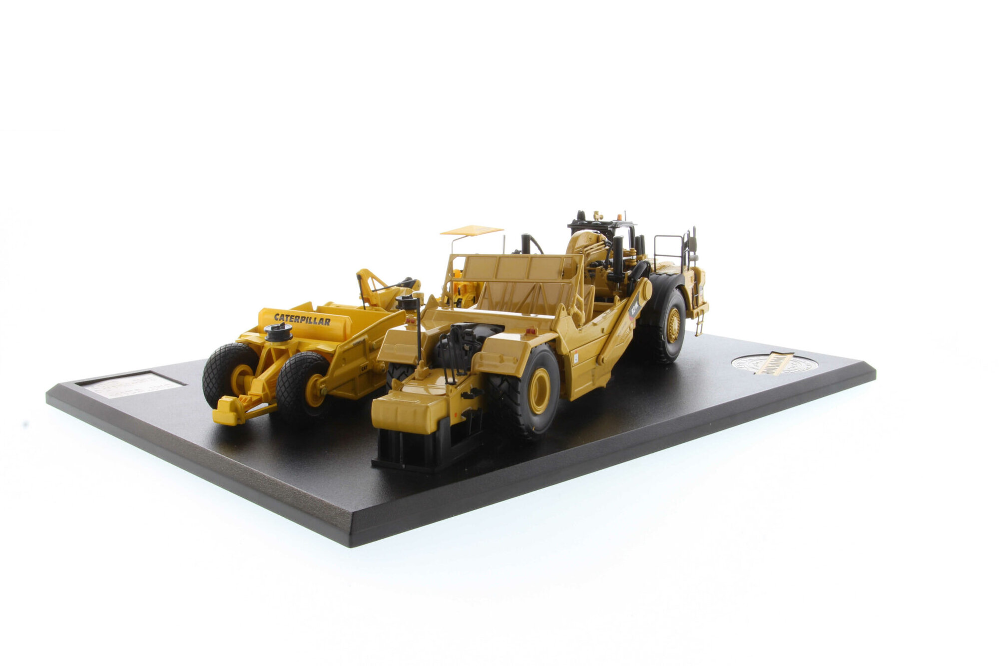 Cat 621K Motor Scraper Evolution Series w/ D7 Track-Type Tractor ...