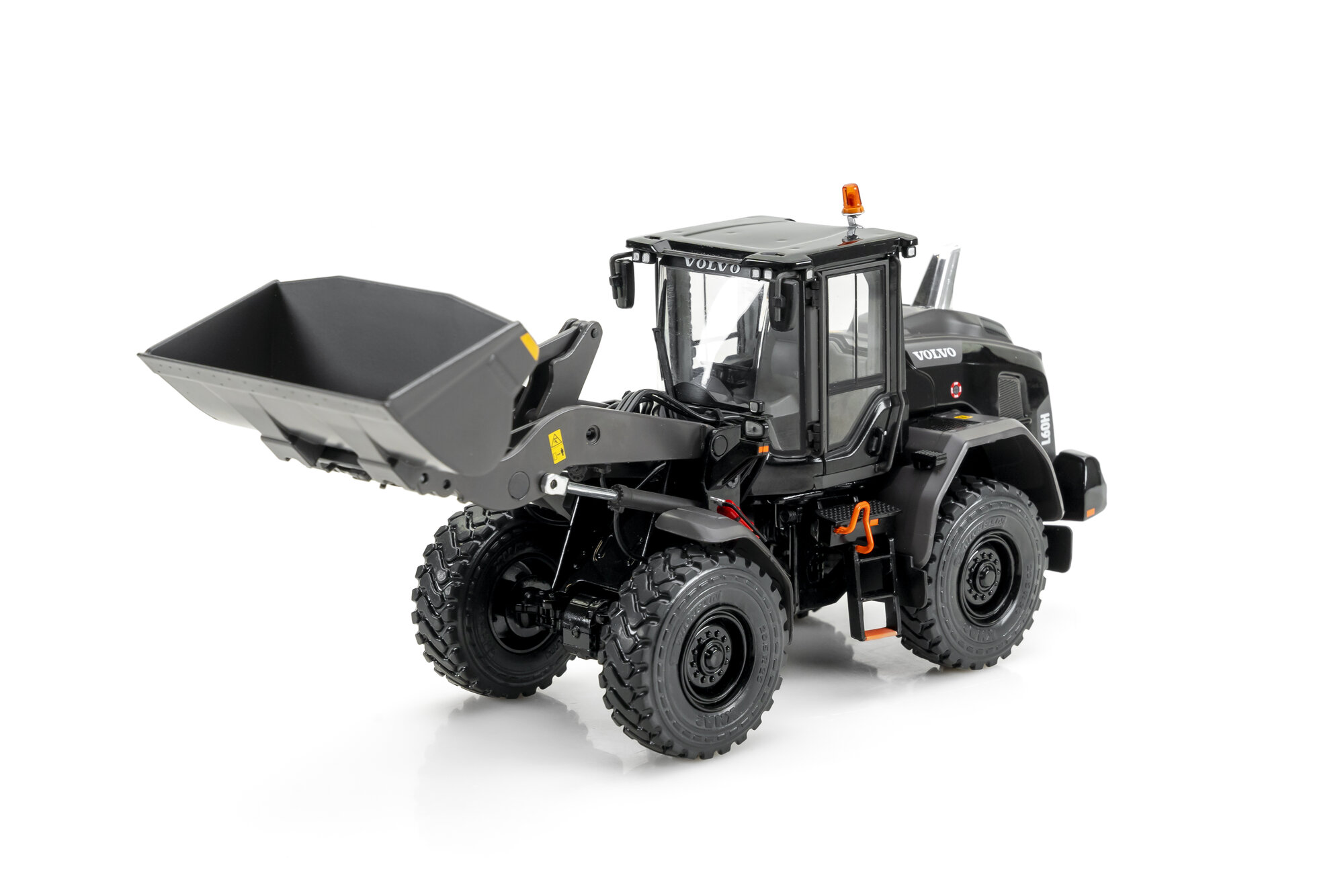 Volvo L60H Limited Black Edition | Modelsnavigator.com