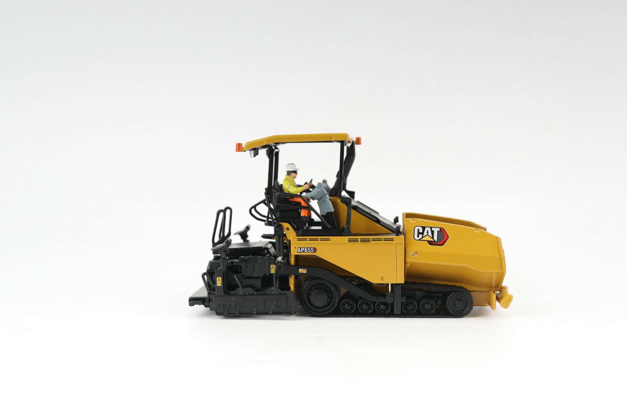 CAT AP655 Asphalt Paver | Modelsnavigator.com