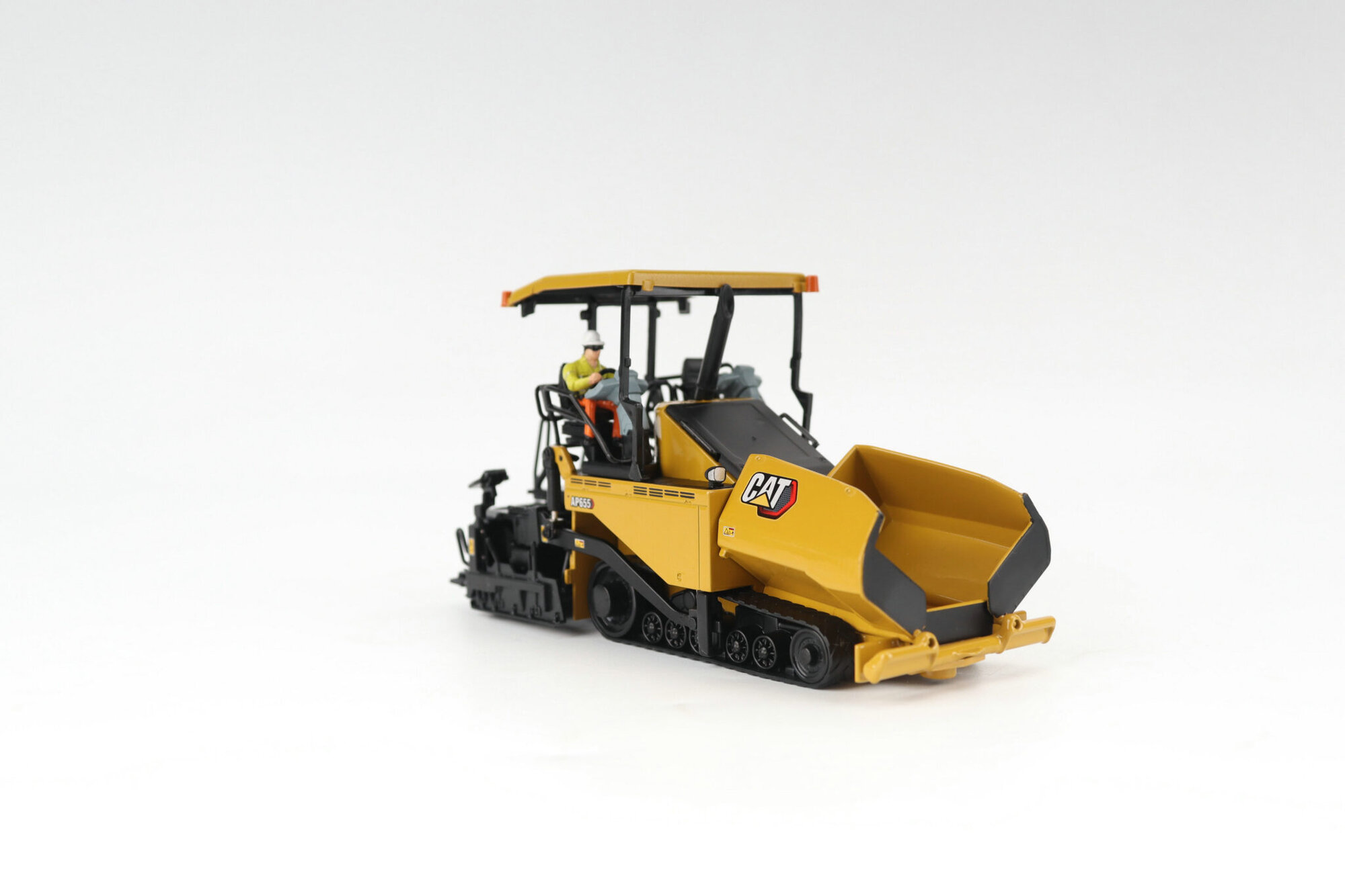 CAT AP655 Asphalt Paver | Modelsnavigator.com