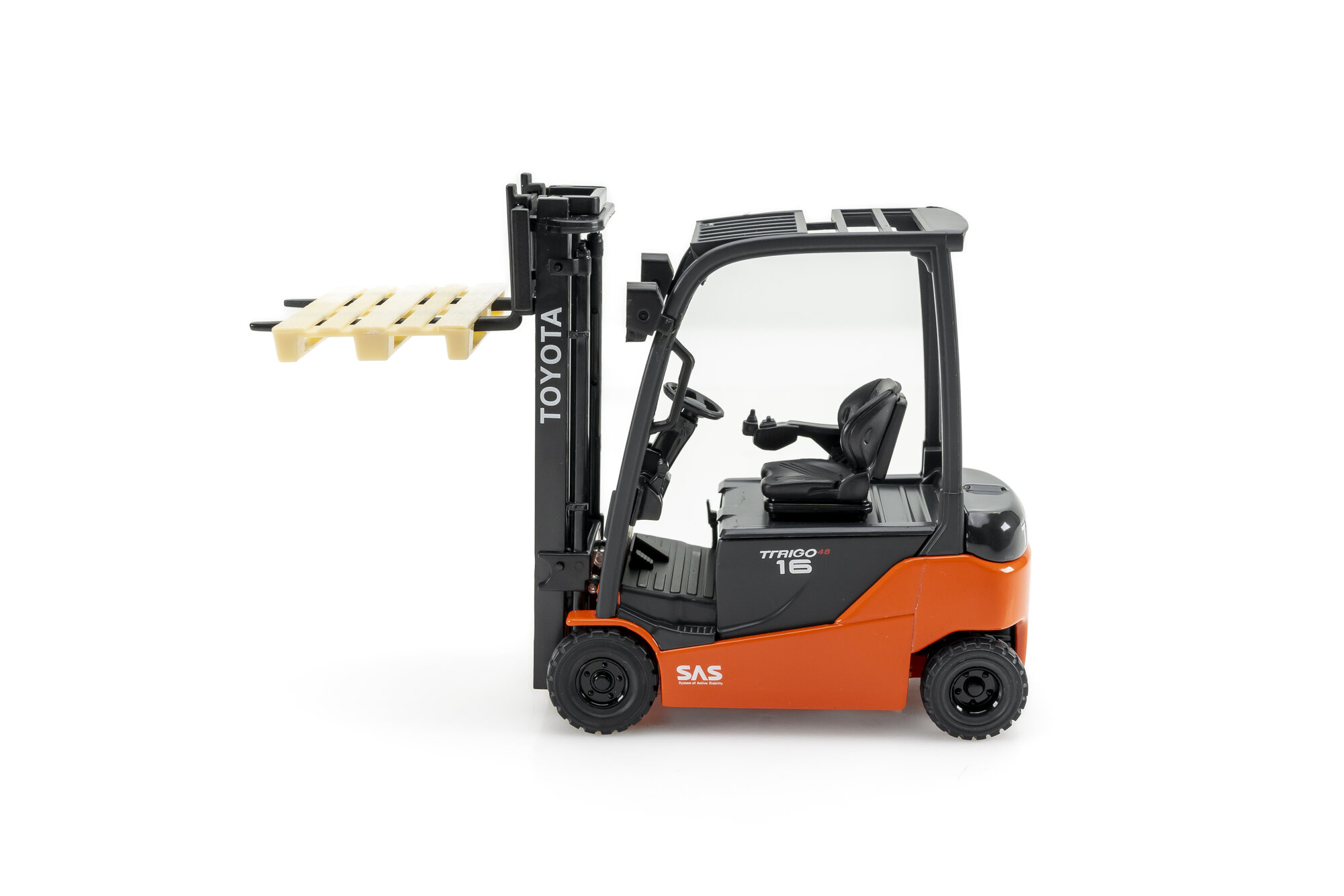 Toyota Traigo 48 version with 4 wheels | Modelsnavigator.com