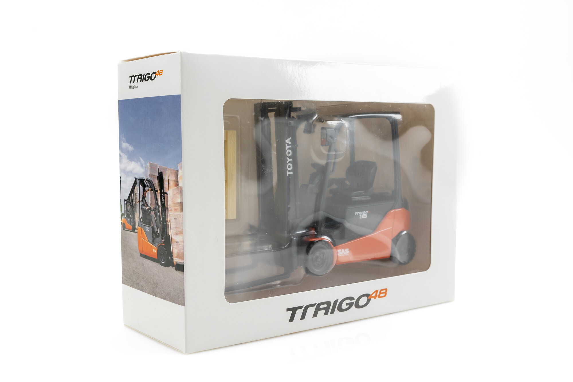 Toyota Traigo 48 version with 4 wheels | Modelsnavigator.com
