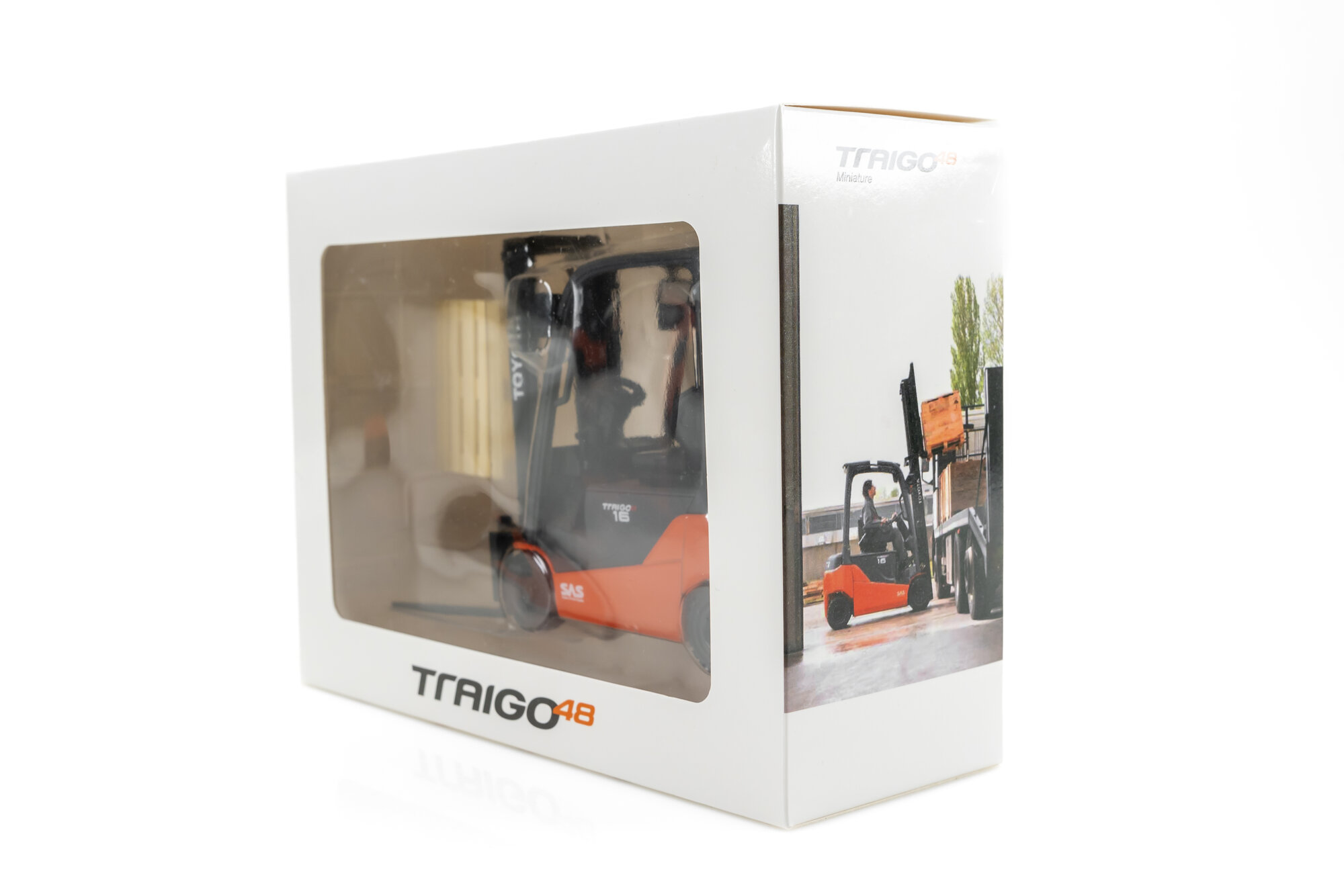 Toyota Traigo 48 version with 4 wheels | Modelsnavigator.com