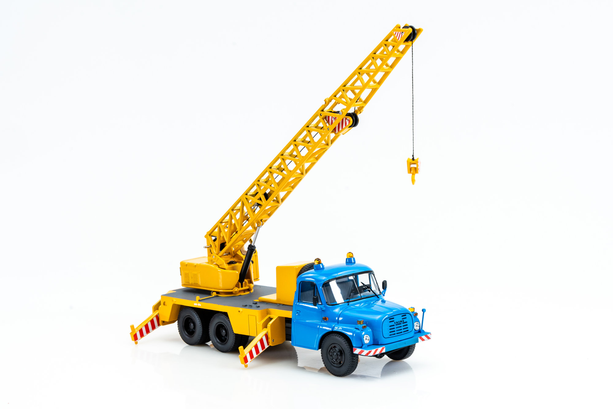 Tatra T148 jeřáb, modrá/žlutá | Modelsnavigator.com