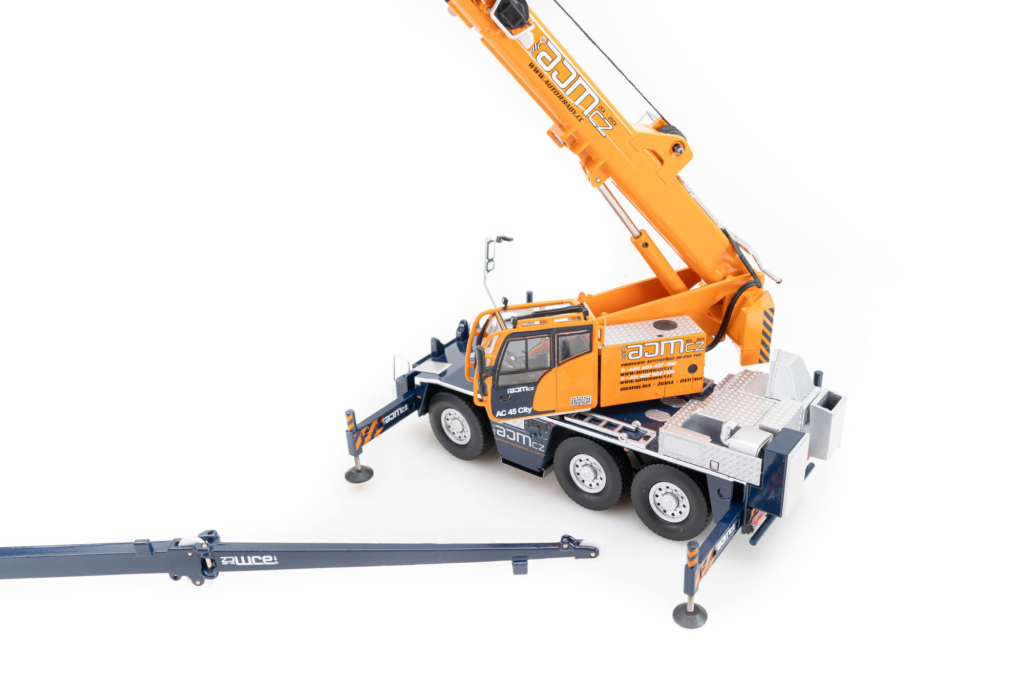 Crane DEMAG AC45 RADEK MALINA | Modelsnavigator.com