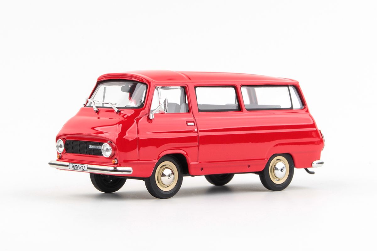 Skoda 1203 (1974) red light | Modelsnavigator.com