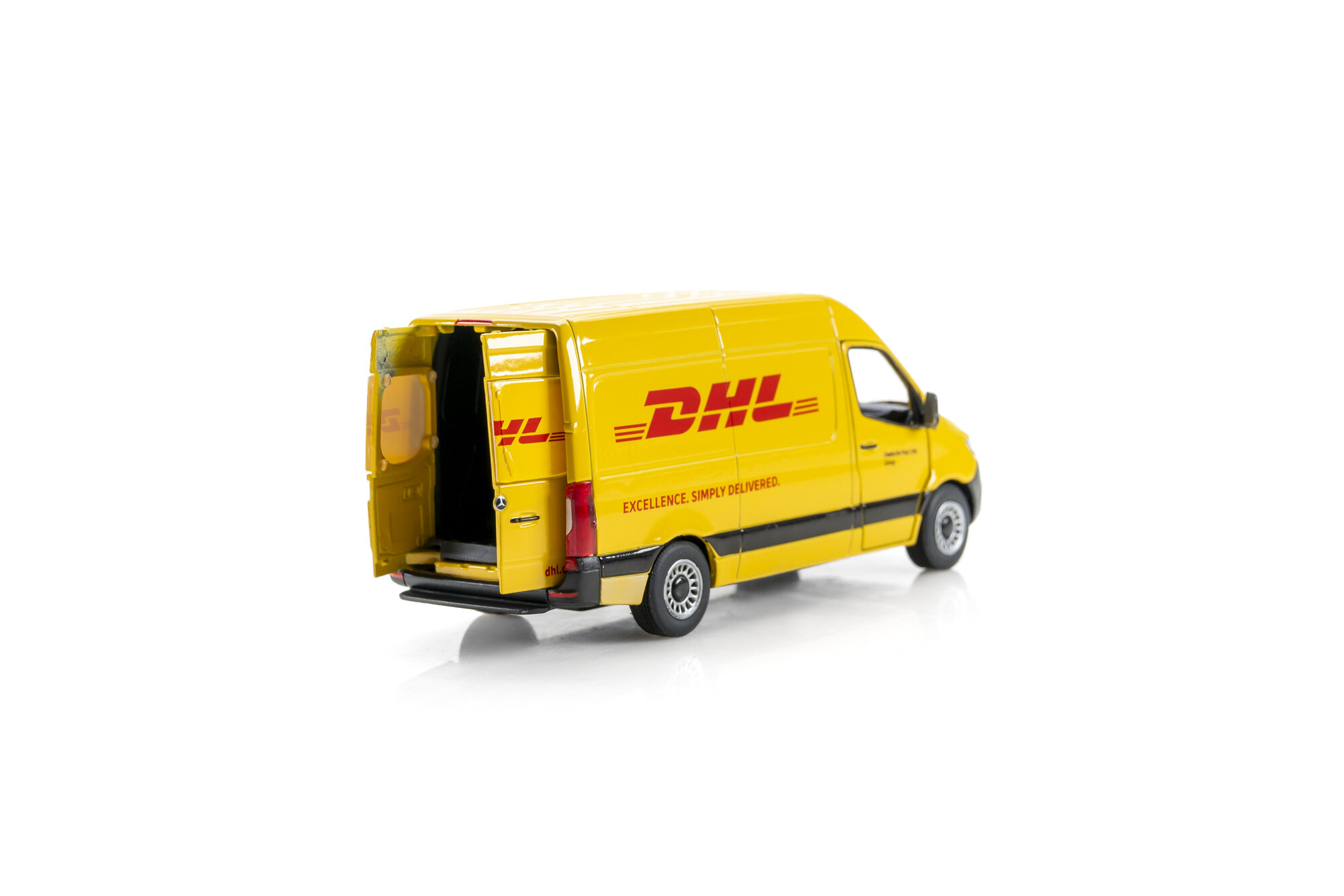 Mercedes-Benz Sprinter 319 CDI DHL courier | Modelsnavigator.com