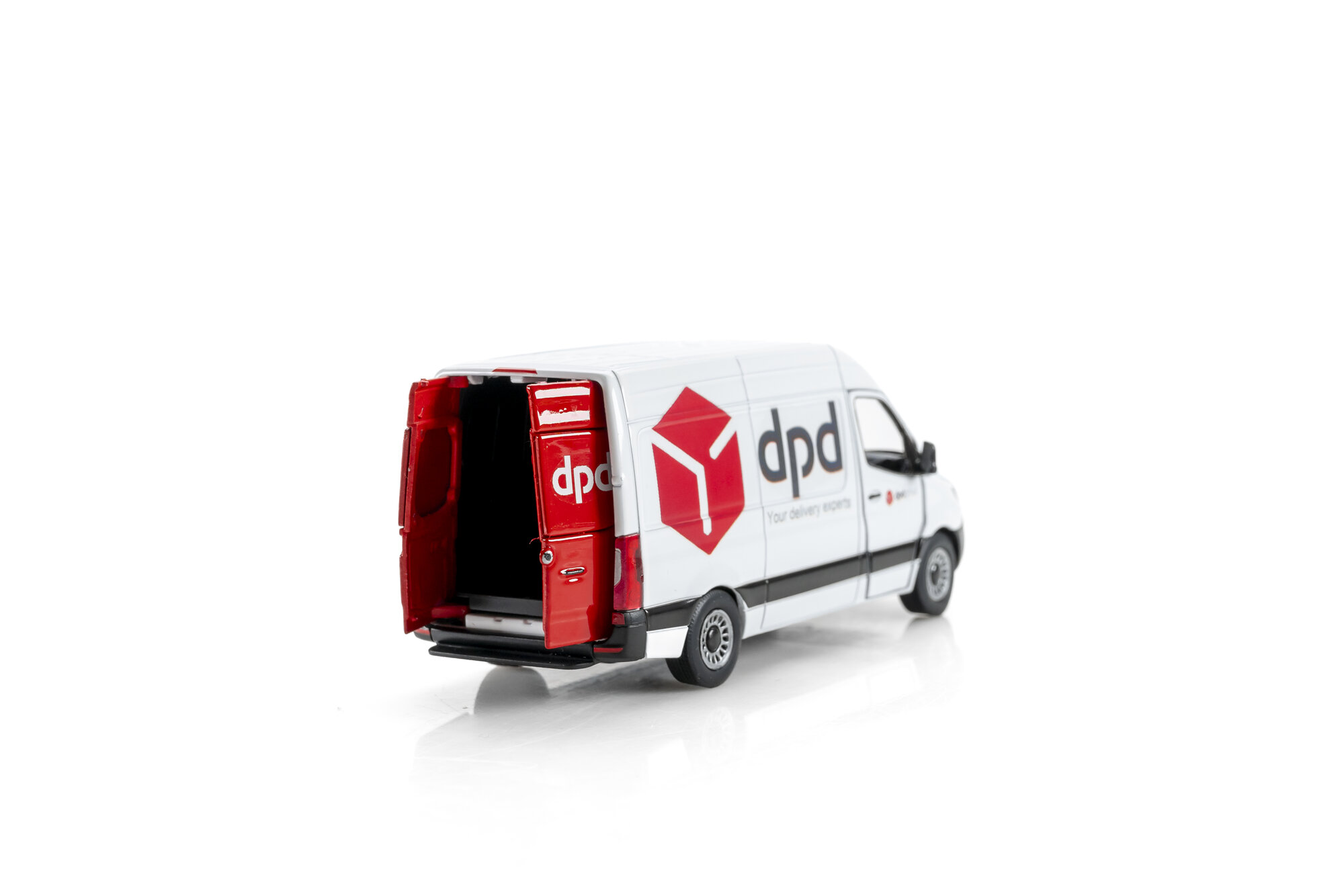 Mercedes-Benz Sprinter 319 CDI DPD courier | Modelsnavigator.com