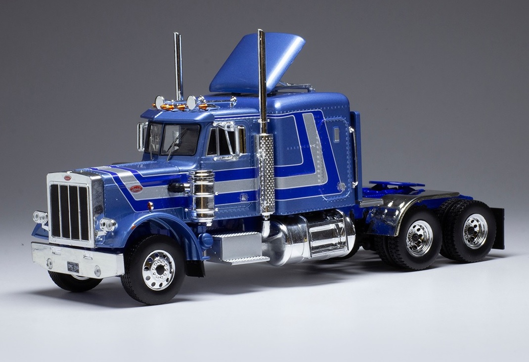 Peterbilt 359, blue, 1973 | Modelsnavigator.com