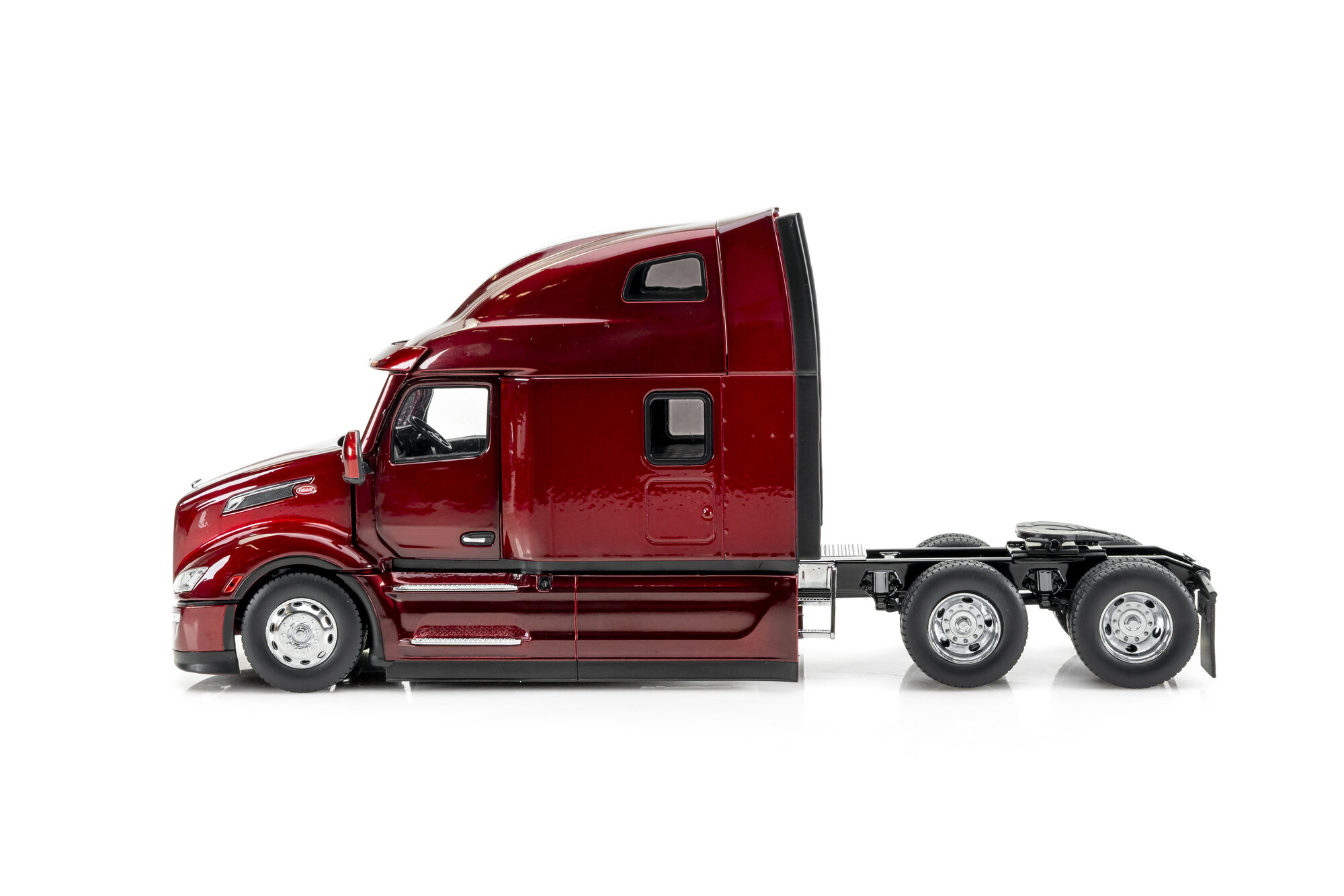 Peterbilt 579 Ultraloft Tractor | Modelsnavigator.com