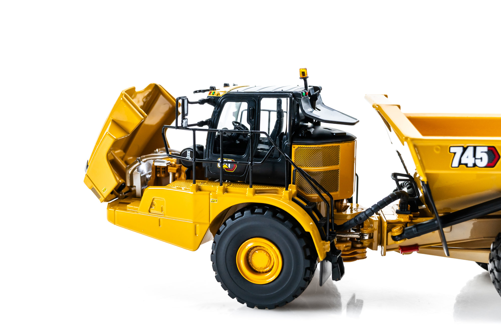 Caterpillar 745 Articulated truck | Modelsnavigator.com