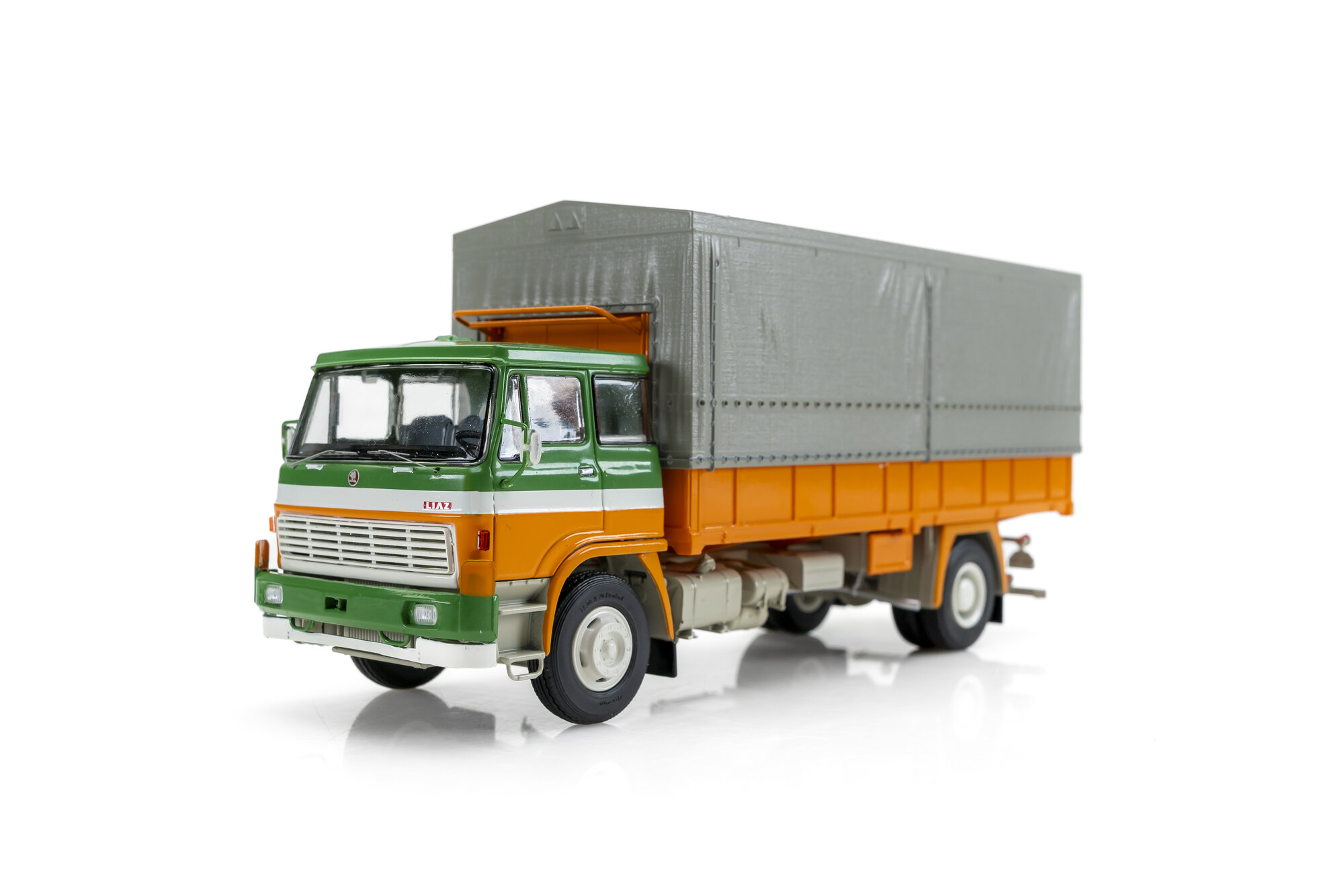 LIAZ 100.05, green | Modelsnavigator.com