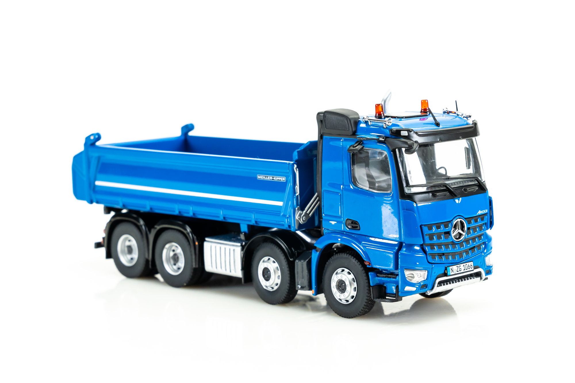 Mercedes-Benz Arocs 8x4 Meiller tipper "blue" | Modelsnavigator.com