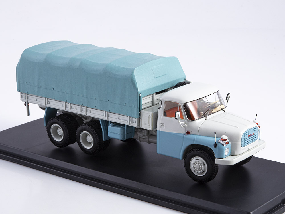 TATRA 148 VNM flatbed | Modelsnavigator.com