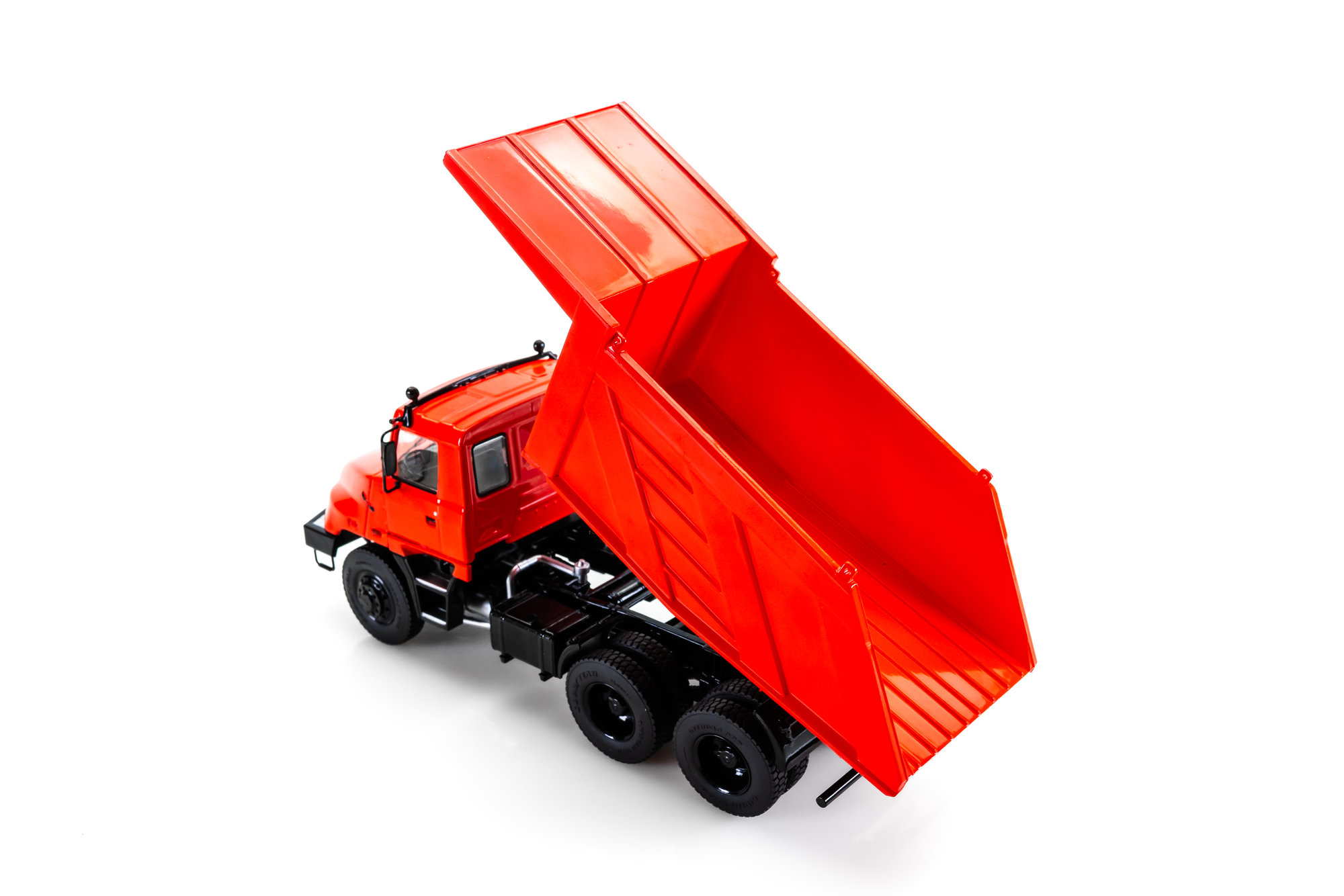 Tatra T163 S1 "JAMAL" red | Modelsnavigator.com