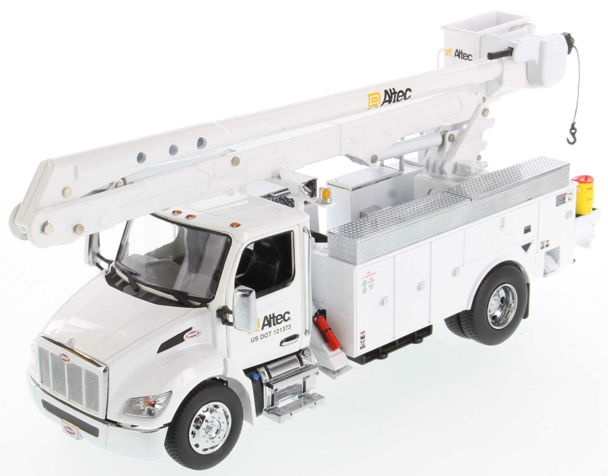 Peterbilt 536 with AA55 Altec Crane | Modelsnavigator.com