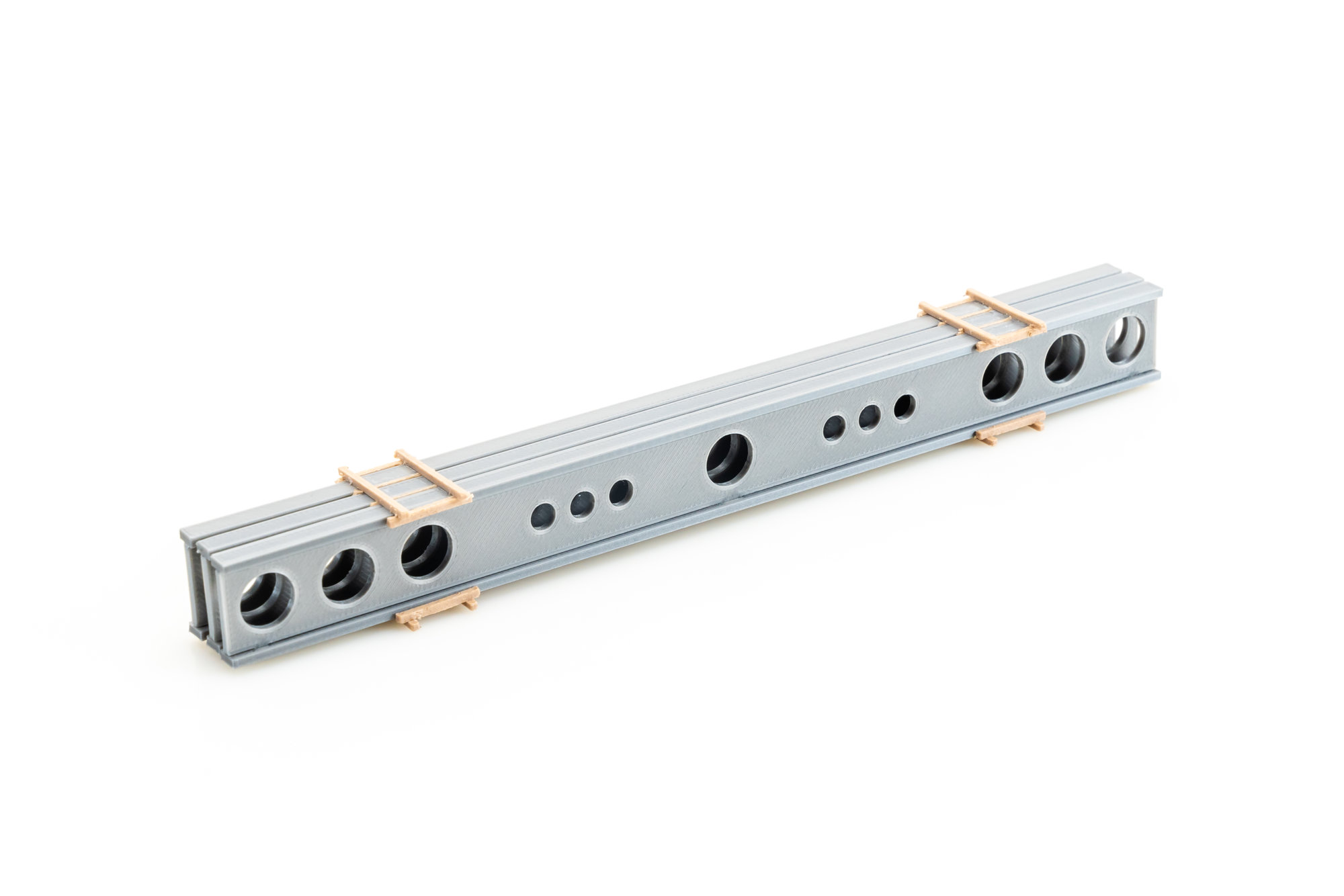 A LOAD OF THREE PIECES OF STEEL BEAMS | Modelsnavigator.com