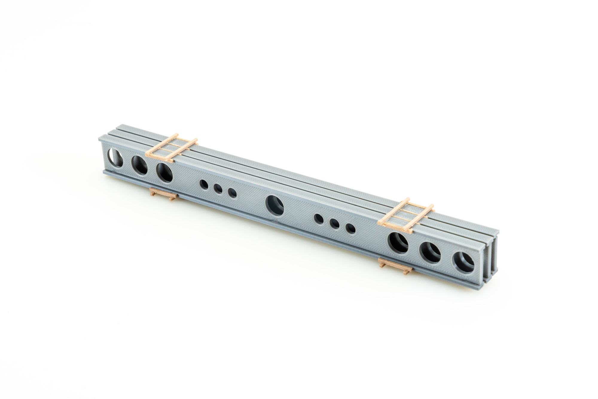 A LOAD OF THREE PIECES OF STEEL BEAMS | Modelsnavigator.com