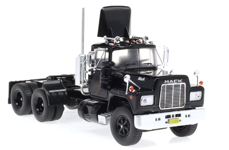 Mack R-series, black, 1966 | Modelsnavigator.com