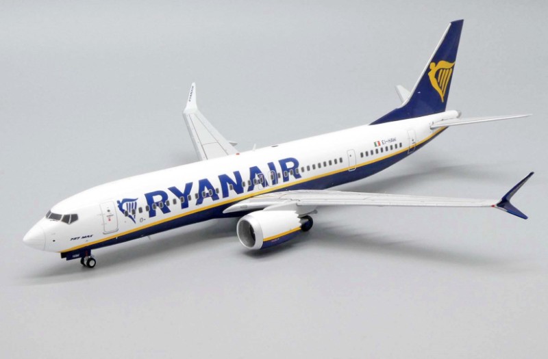 BOEING B737-8 MAX 200 - RYANAIR | Modelsnavigator.com
