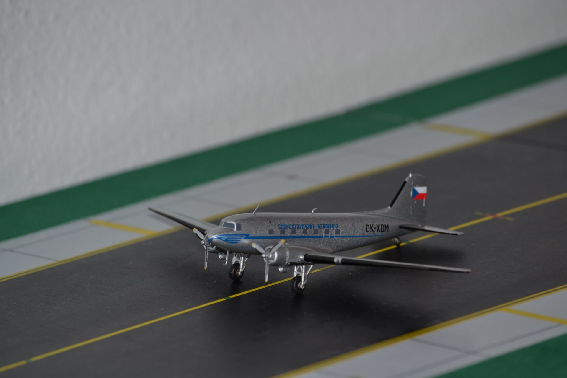 Aircraft ČSA DC-3-229 | Modelsnavigator.com